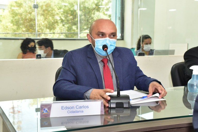 Edson Carlos nega ser alvo de investigação sobre armas ilegais — Câmara ...