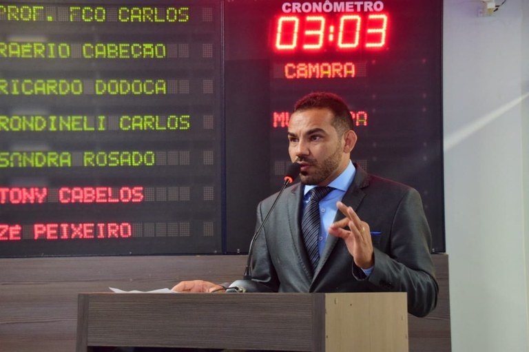 Vereador Alex do Frango pede melhoria na coleta do lixo — Câmara ...